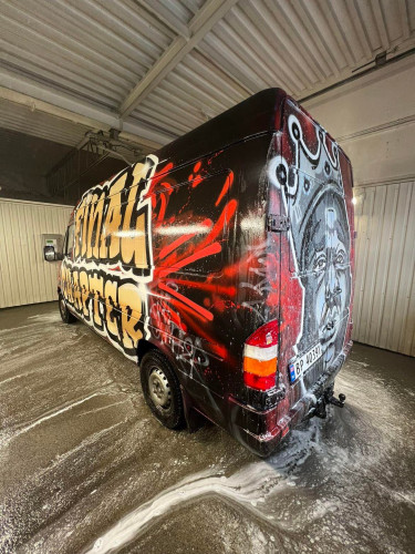 Mercedes Sprinter Russebil | Russehjelpen