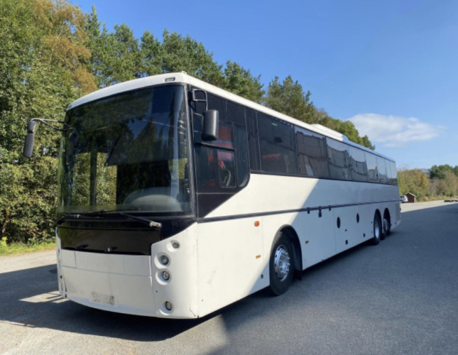 KAOOS BUSS SELGES!! | Russehjelpen