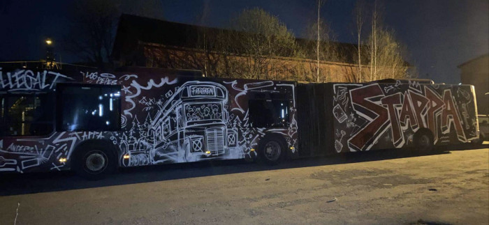 STOR LEDDBUSS 52 PLASSER - ALT INKLUDERT | Russehjelpen STOR LEDDBUSS 52 PLASSER - ALT INKLUDERT | Russehjelpen