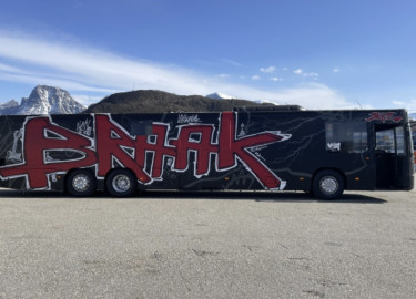 Russebuss og russebil til salgs | Russehjelpen